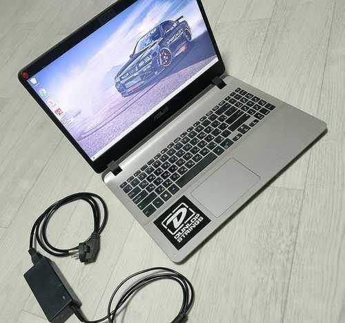 Ноутбук Asus