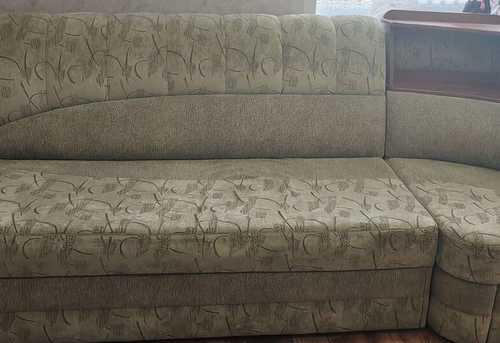 Продаю бу угловой диван