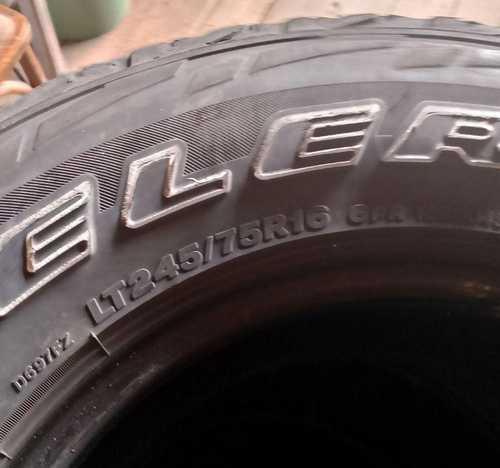 Bridgestone Dueler A/T 245/75 R16