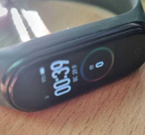 Фитнес браслет xiaomi mi band 4