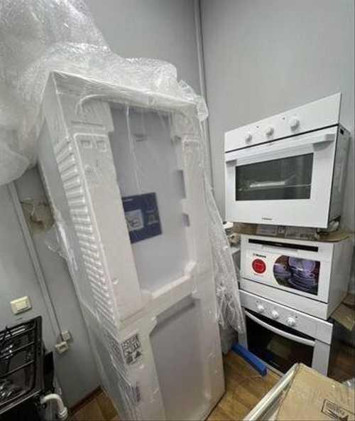 Холодильник с морозильником Beko rcsk270m20w белый
