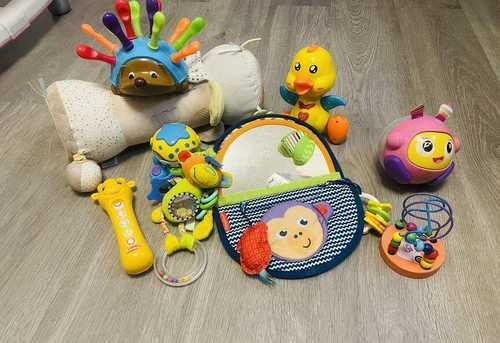 Развивающие игрушуи для малышей