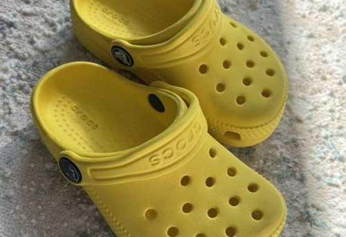 Тапочки crocs c7