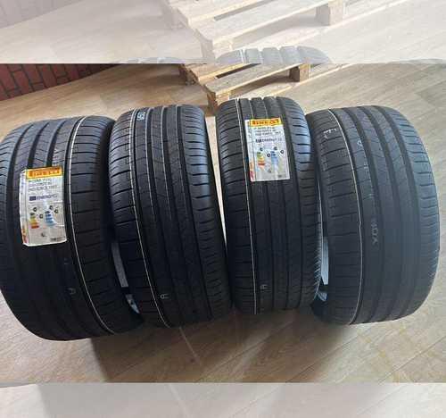 Pirelli P Zero PZ4 255/35 R21 и 285/30 R21