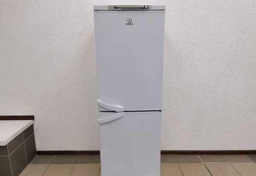 Холодильник бу Indesit на гарантии