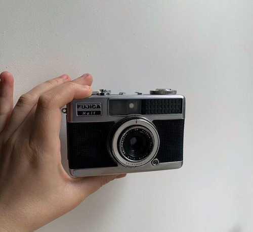 Плёночный полукадровый фотоаппарат fujica half