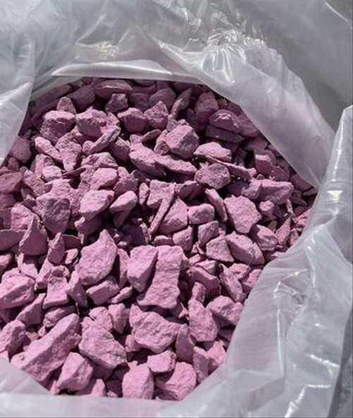 Цветной щебень пурпурный