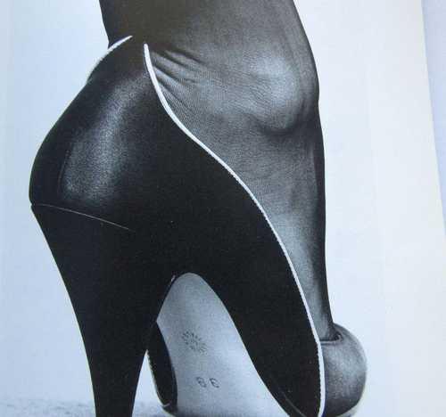 Книга Helmut Newton "Private Property"
