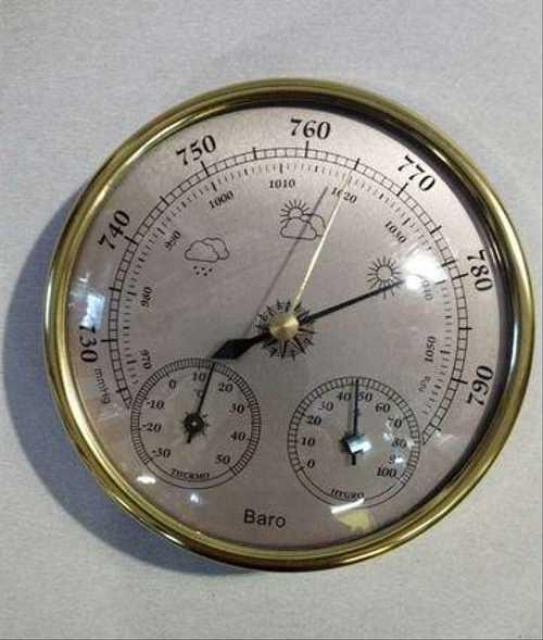Барометр с термометром и гигрометром