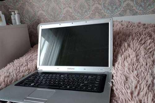 Ноутбук на запчасти Samsung NP-R520