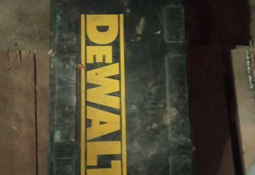 Отбойный молоток dewalt