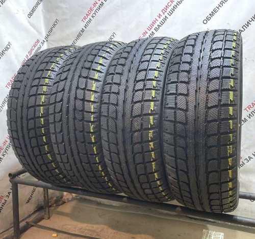 Maxtrek Trek M7 205/50 R17 94S