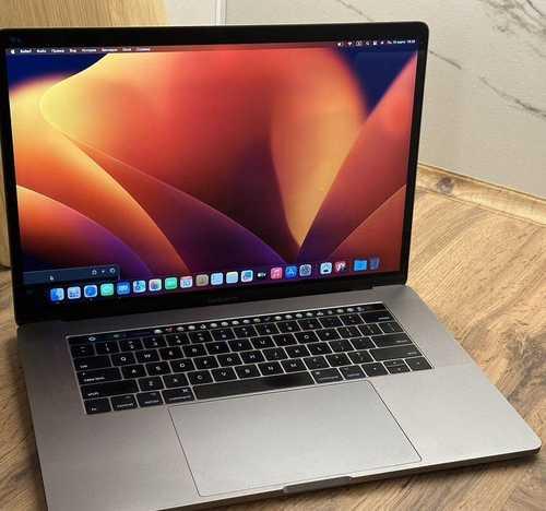Macbook pro 15 2017 i7 3.1Ghz/Radeon 560/16/512gb