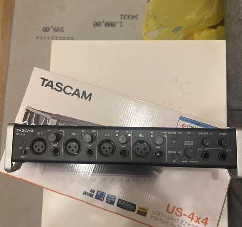 Звуковая карта Таsсаm US 4х4