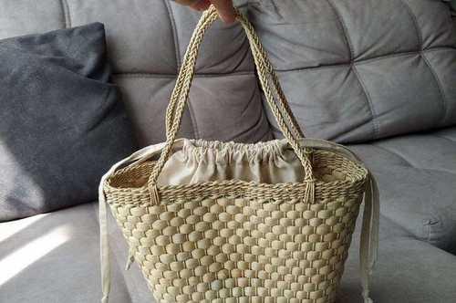 Корзинка-сумочка плетеная