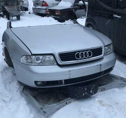 Audi A4 B5 Ноускат, Передняя часть кузова