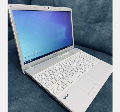 Ноутбук Sony Vaio vpceb4E1R