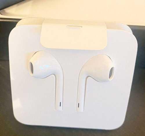 Наушники earpods проводные