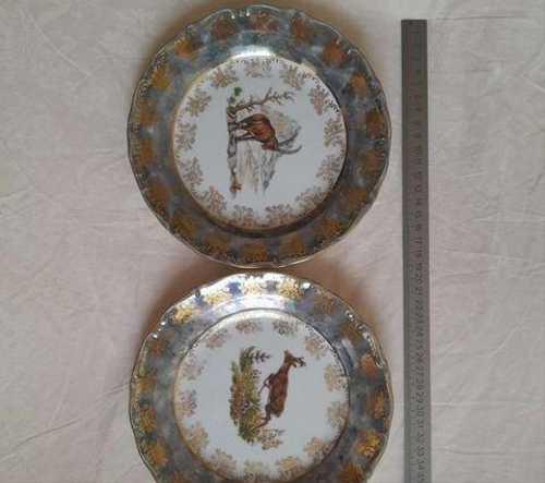 Две тарелки из сервиза Зелёная охота Богемия Чехия