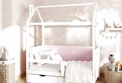 Уютная детская кровать в виде домика