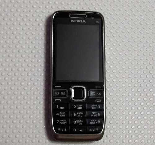 Nokia E52