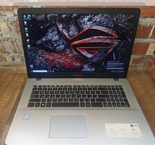 Asus VivoBook Pro (17.3"/i7/GTX 1050/8Gb)