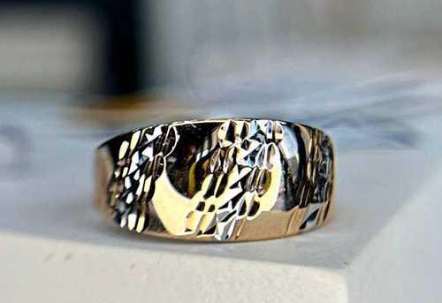 Золотое кольцо 585 пробы золото новое