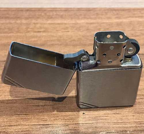 Зажигалка бензиновая zippo