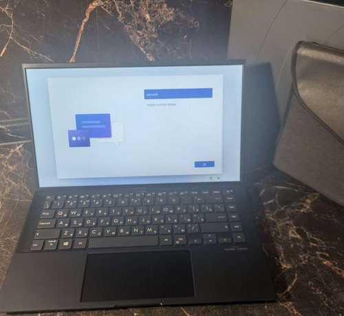 Asus ZenBook UX435EA i7 1165g7 / 16gb / ScreenPad