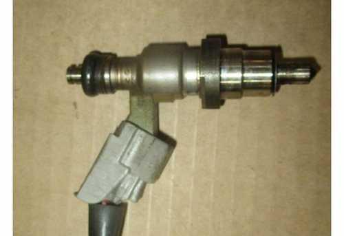 Форсунка на toyota brevis JCG10 1JZ-FSE
