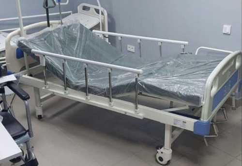 Медицинская кровать в комплекте с матрасом