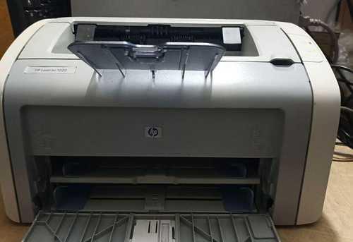 Принтер лазерный Hp 1020+новый картридж