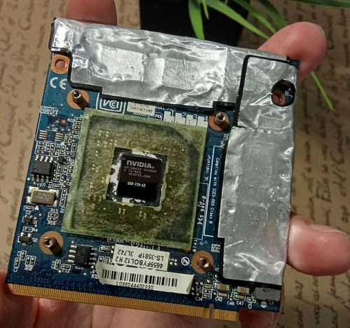 GeForce 8600m GS 512 MB