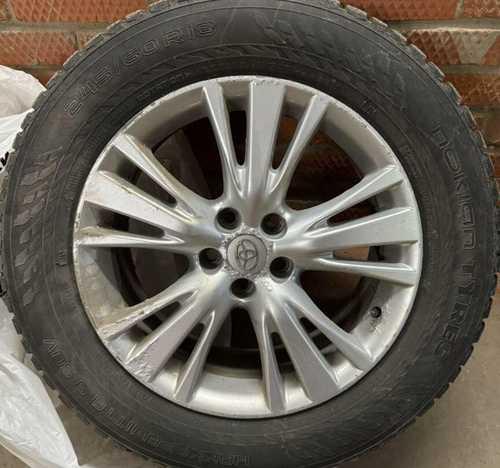 Nokian hakkapeliitta 9 suv 245 60 r18