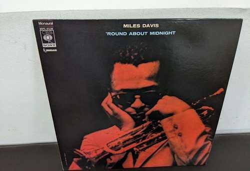 Miles Davis "Round About Midnight" винил Japan
