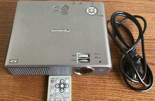 Мультимедийный проектор Panasonic PT-P1SDE