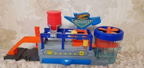 Игровой набор hot wheels city мега автомойка