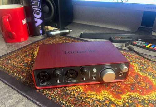 Аудиокарта Focusrite Scarlet 2i2 1st gen