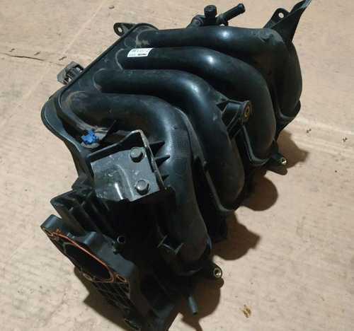 Коллектор впускной Mazda Demio DY3W