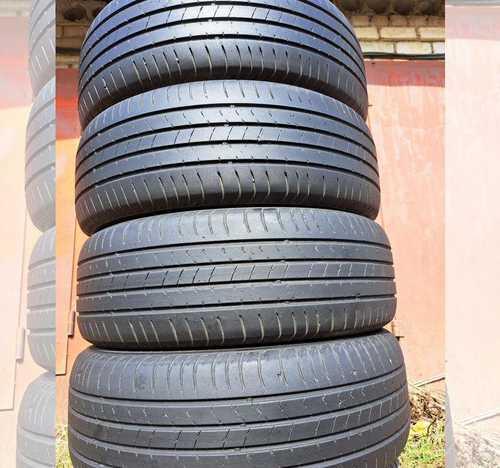 Kumho Ecsta HS51 205/60 R16 92H