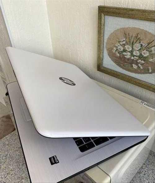 Мощный Игровой UltraBook Hp 17 White 4ядра AMD A8
