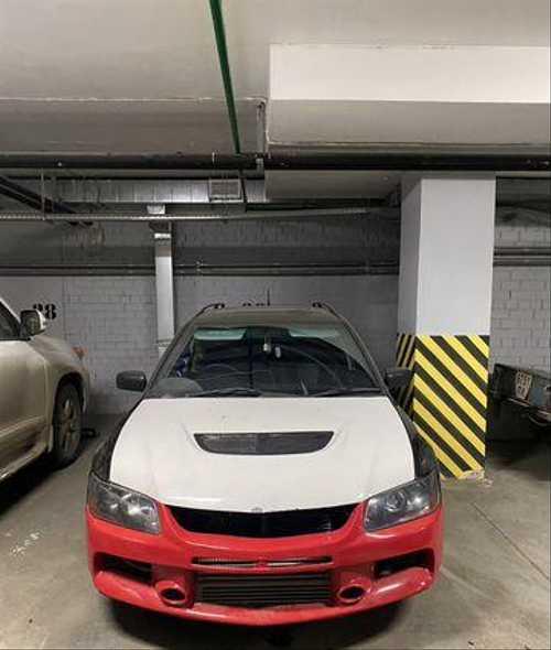 Капот Lancer Evolution 9