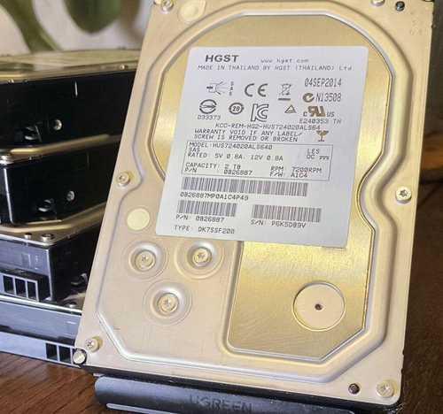 SAS диск (серверный) hgst HUS724020ALS640 объем 2T