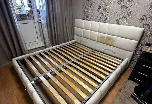 Кровать двухспальная 180 200 hoff