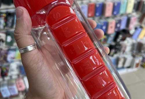 Бутылка для воды с таблетницей