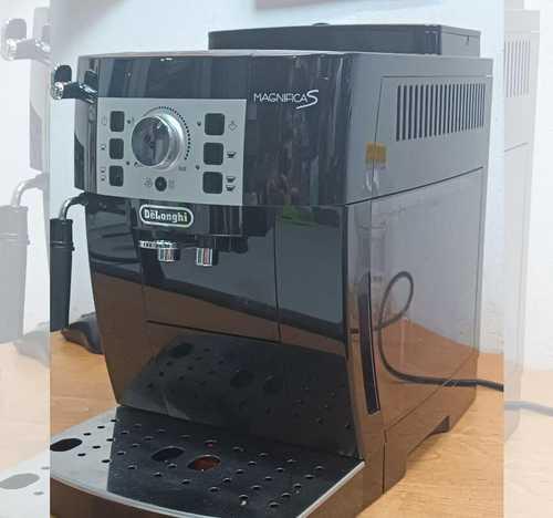 Кофемашина delonghi ecam 22.110B