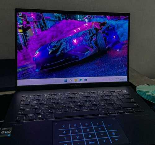 Asus Zenbook 14 Intel i7 Oled 2.8K 16GB /512GB