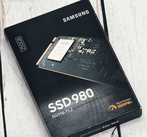 SSD 250 GB NVMe samsung 980 PCIe