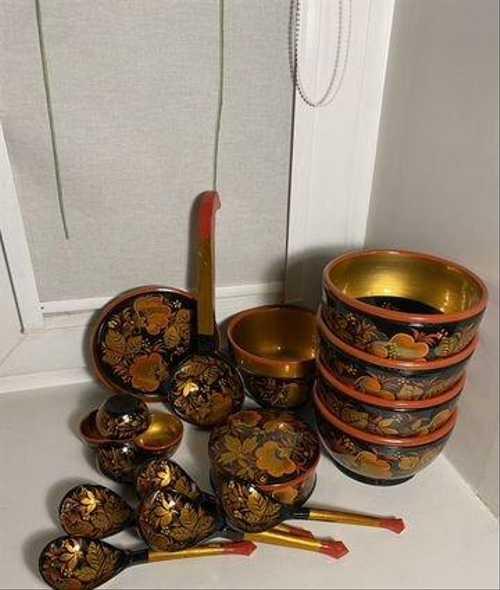 Красивый золотой набор посуды Хохлома 17 предметов
