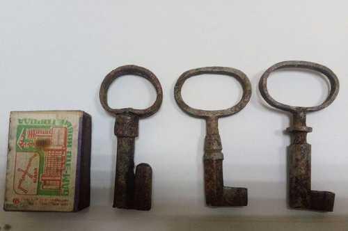 Ключ старинный кованый